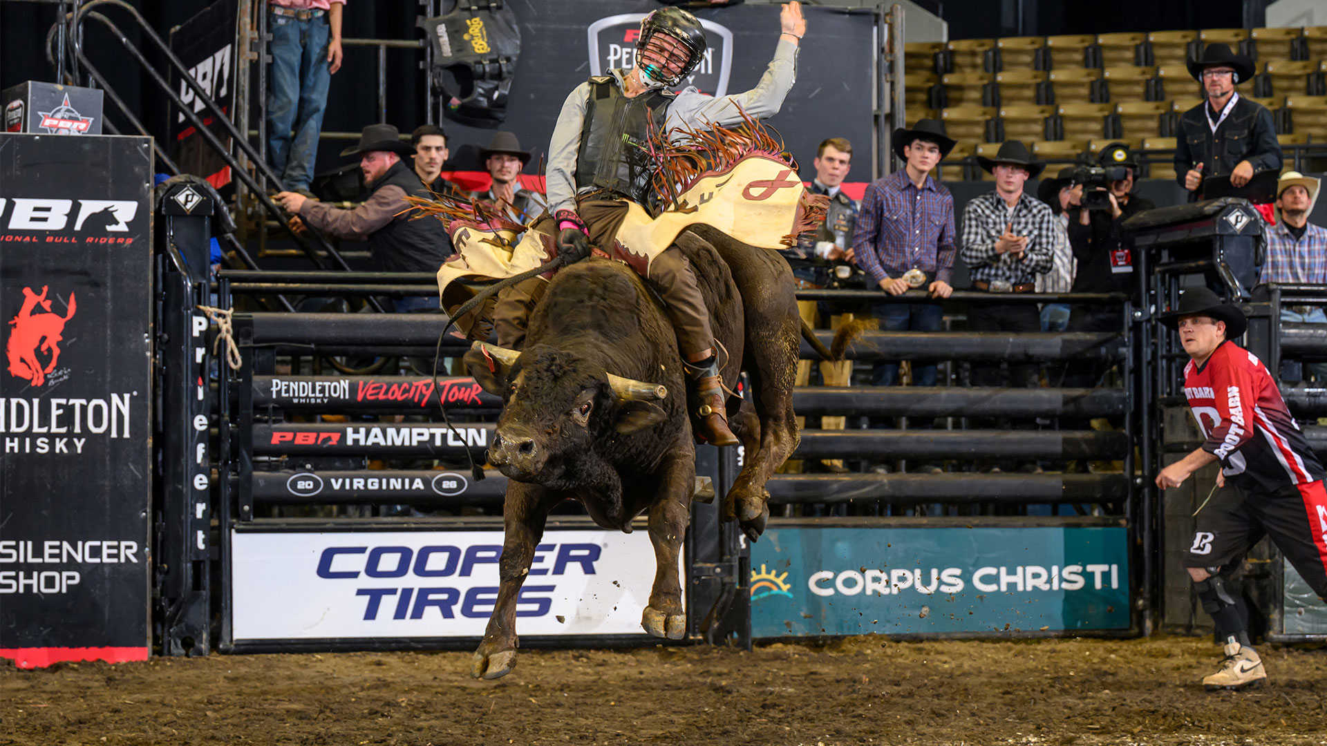 PBR | Elijah Jennings wins PBR Hampton to rocket to No. 2 in the ...
